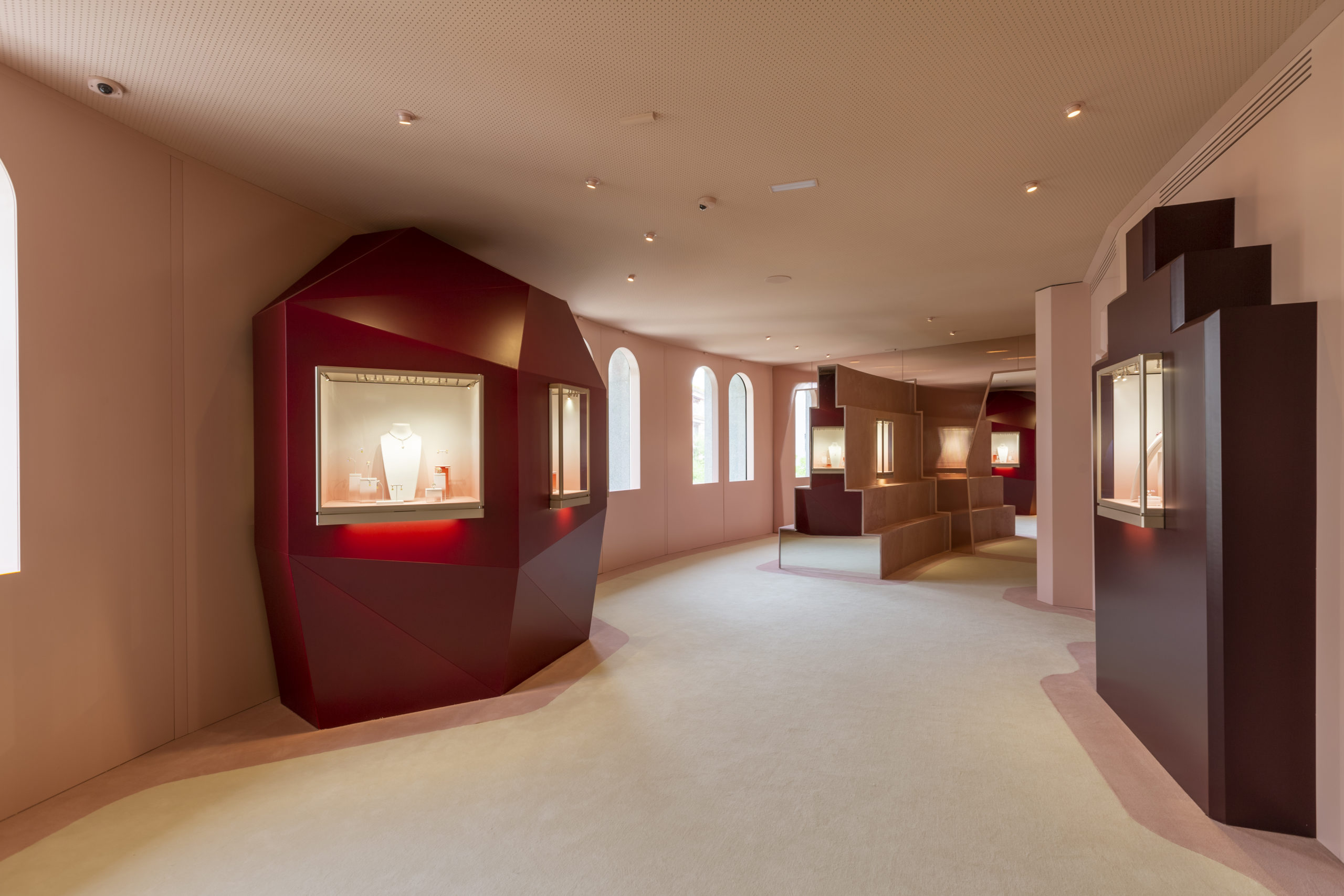 Building refurbishment to present the Cartier collection, Madrid – Empty